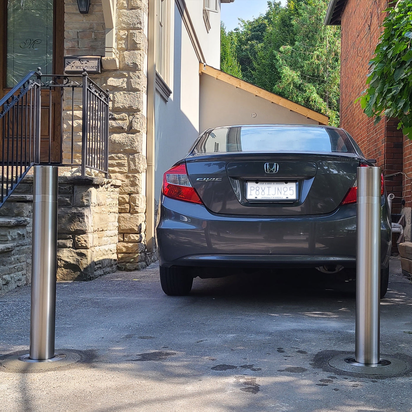Driveway Bollards by ANNT Perimeter Protection | Stainless Steel Manual ...