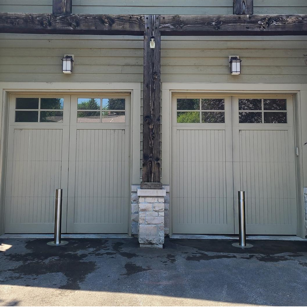 Stainless Steel Automatic Retractable Bollard - Available Fall 2024